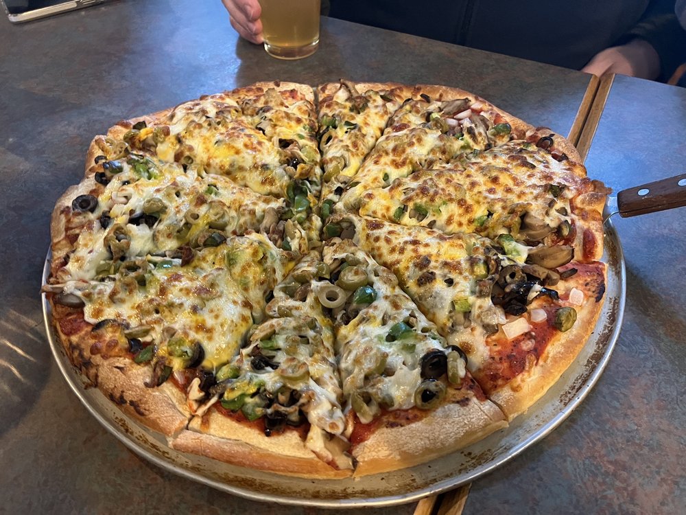 THE PIZZA FACTORY - Updated December 2025 - 14 Photos - 104 N Center ...