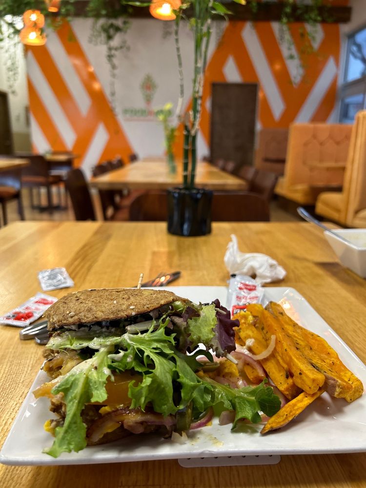 FOODAMED - Updated October 2025 - 147 Photos & 52 Reviews - 4108 N 10th ...