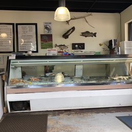 MACKER SEAFOOD - Updated July 2025 - 331 Photos & 413 Reviews - 141 Bay ...