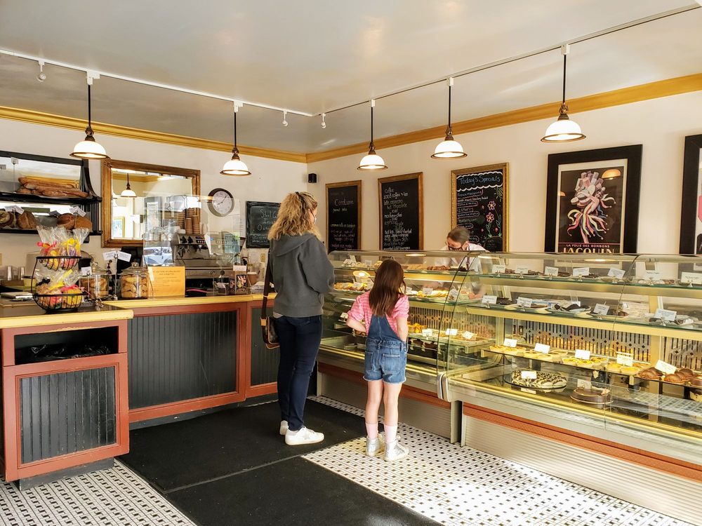 COCOLUXE FINE PASTRIES - Updated April 2025 - 62 Photos & 124 Reviews ...
