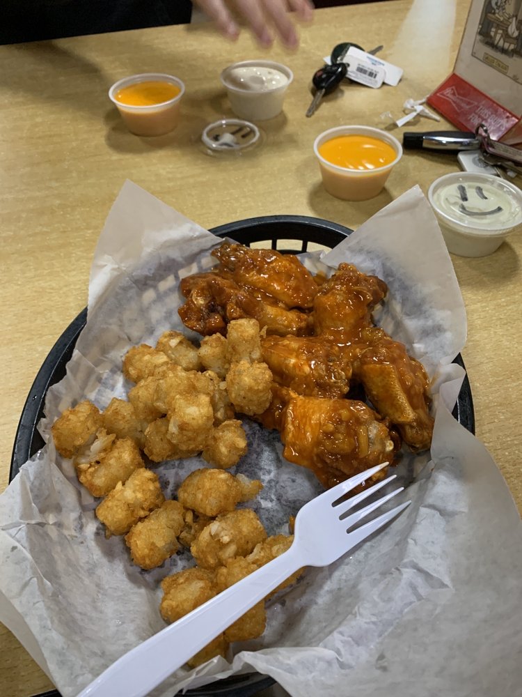 WINGNUTS PUB AND GRUB - 83 Photos & 98 Reviews - 231 Del Prado Blvd ...