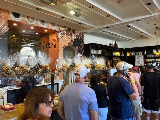 ST ROCCO’S BAKERY - 194 Photos & 205 Reviews - 4 Saint Rocco Pl, Glen Cove, New York - Bakeries ...