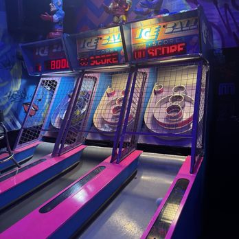 VERSUS - Updated September 2025 - 140 Photos & 147 Reviews - 42 ...