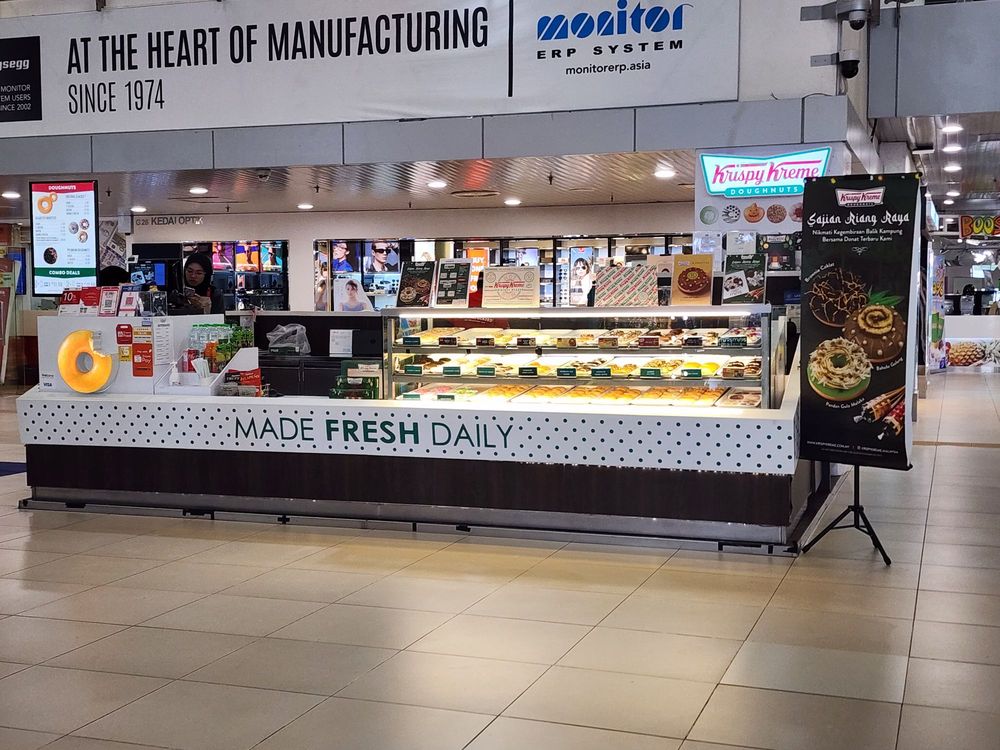 KRISPY KREME - SkyPark Terminal, Lpg Trbg Sultan Abdul Aziz Shah ...