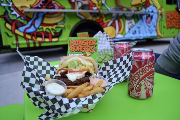 MONSTER BURGERS FOOD TRUCK - Updated November 2025 - 44 Photos - 10800 ...