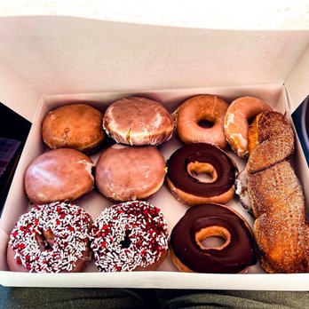 GOLDEN DONUTS - Updated August 2024 - 73 Photos & 97 Reviews - 625 ...