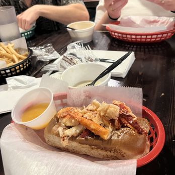 LOBSTAH ON A ROLL - Updated June 2024 - 294 Photos & 208 Reviews - 254 ...