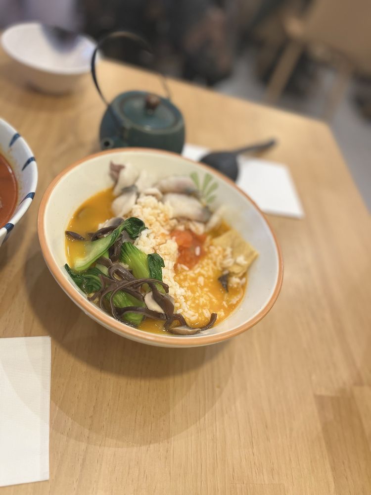 GRANNY FISH SOUP - Updated December 2025 - 10 Photos - 5315 Yonge ...