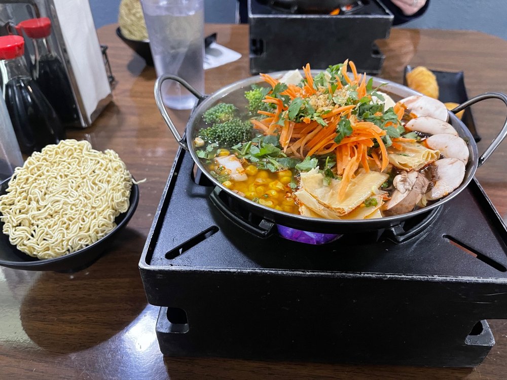 THE HOTT SPOT - 116 Photos & 95 Reviews - 6311 Debarr Rd, Anchorage, AK ...