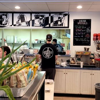 FUNCLE’S CAFÉ - Updated June 2025 - 113 Photos & 54 Reviews - 3584 ...