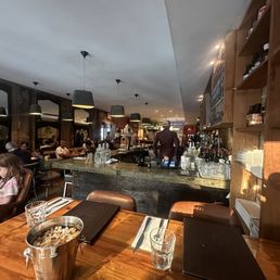 BARQUE SMOKEHOUSE - Updated September 2024 - 427 Photos & 542 Reviews ...