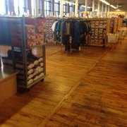 NEW BALANCE FACTORY STORE - 22 Photos & 39 Reviews - Shoe Stores - 5 ...