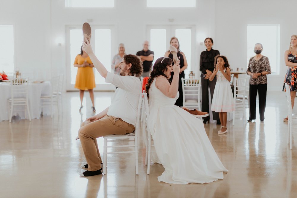 RED DOOR RANCH - Updated August 2024 - 100 Photos - 5801 County Rd 915 ...