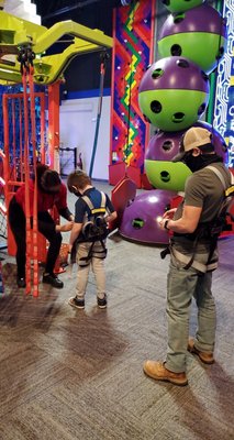FUN LAND OF FAIRFAX - 33 Photos & 32 Reviews - Rock Climbing - 5111 ...