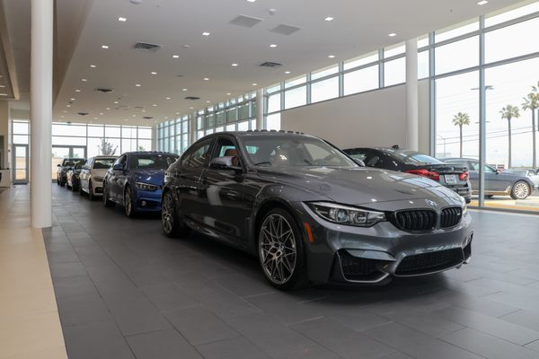 VALLEY BMW - Updated January 2026 - 63 Photos & 255 Reviews - 4725 ...