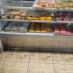 ELIZABETH BAKERY - 179 Photos & 252 Reviews - 2828 Firestone Blvd ...