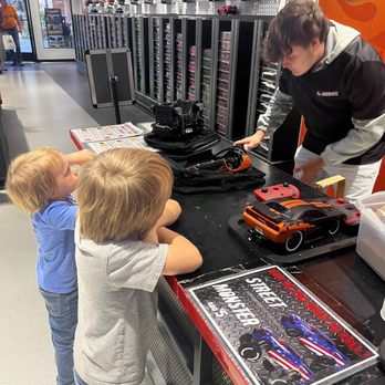 RIDEMAKERZ - Updated October 2025 - 29 Photos - 131 Island Dr, Pigeon Forge, Tennessee - Toy ...