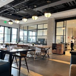 THE MAYOR’S TABLE PACIFIC PUB AND KITCHEN - Updated October 2025 - 755 ...