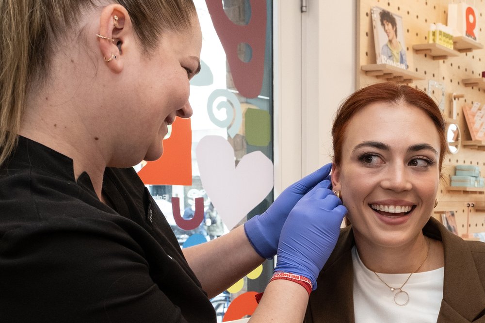 ROWAN PIERCING STUDIO - 16 Photos - 348 Atlantic Ave, Brooklyn, New ...