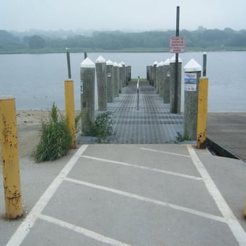 OAKLAND BEACH LAUNCH SITE - Updated July 2025 - Bay Ave, Warwick, Rhode ...