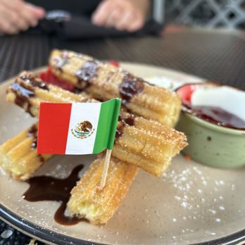 COLOSSAL RESTAURANT - Updated May 2025 - 78 Photos & 19 Reviews - 392 N ...