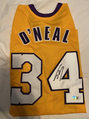 PRISTINE AUCTION - Updated October 2025 - 231 Photos & 404 Reviews - 1095 E Salter Dr, Phoenix ...