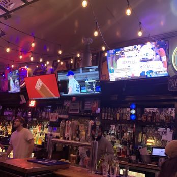 35ER BAR - Updated May 2024 - 736 Photos & 471 Reviews - 12 E Colorado ...