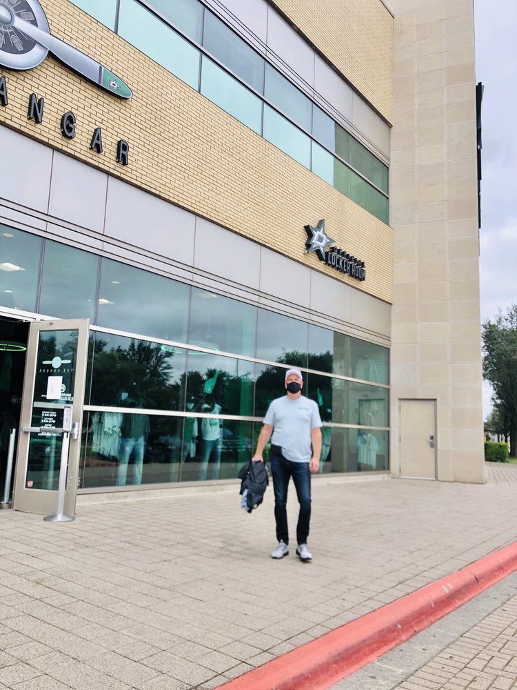DALLAS STARS STORE THE HANGAR - Updated October 2024 - 2601 Avenue Of ...
