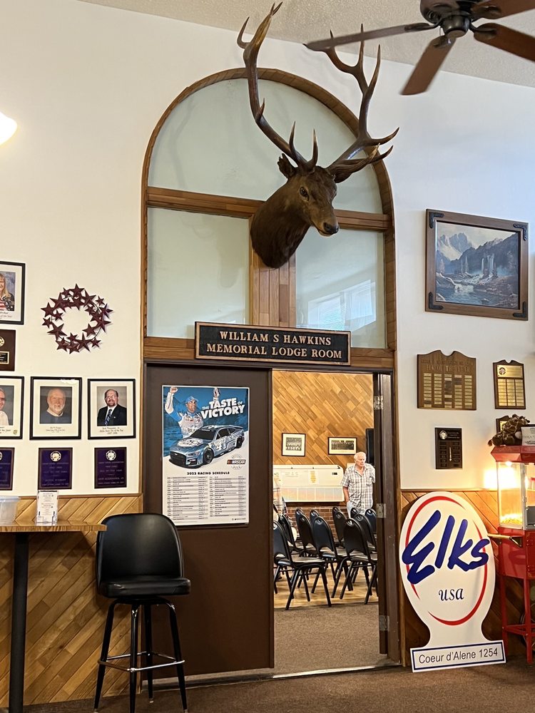 ELKS LODGE - Updated October 2025 - 13 Photos - 1170 W Prairie Ave ...
