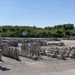 PEDDLER’S MALL - Updated September 2025 - 29 Photos - 360 Pinecrest Rd ...