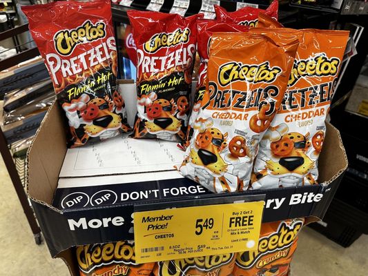 VONS - Updated December 2025 - 121 Photos & 166 Reviews - 1758 W Grand ...