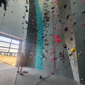 ALPINE CLIMBING ADVENTURE FITNESS - Updated July 2024 - 166 Photos & 88 ...