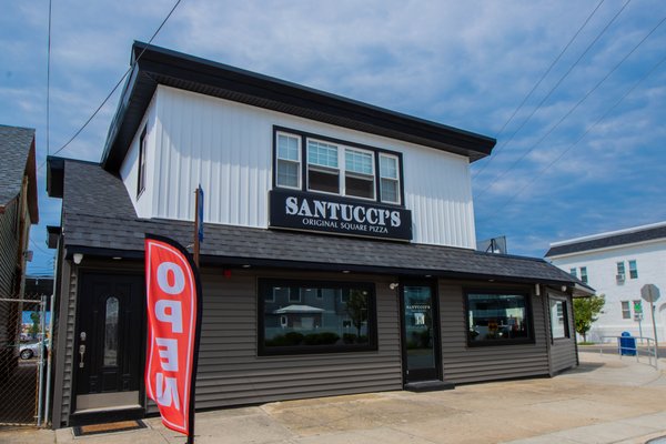 SANTUCCI’S ORIGINAL SQUARE PIZZA - Updated October 2025 - 74 Photos ...