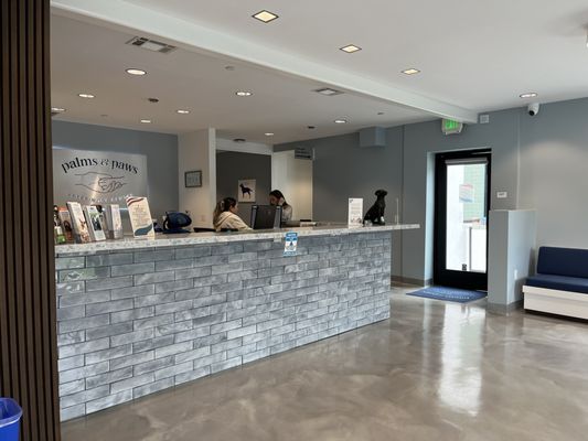 PALMS & PAWS VETERINARY CENTER - Updated January 2026 - 50 Photos & 95 ...