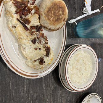 PETER PAN DINER - Updated December 2024 - 414 Photos & 559 Reviews ...