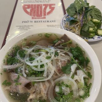 PHO 75 - Updated July 2024 - 502 Photos & 641 Reviews - 1122 Washington ...