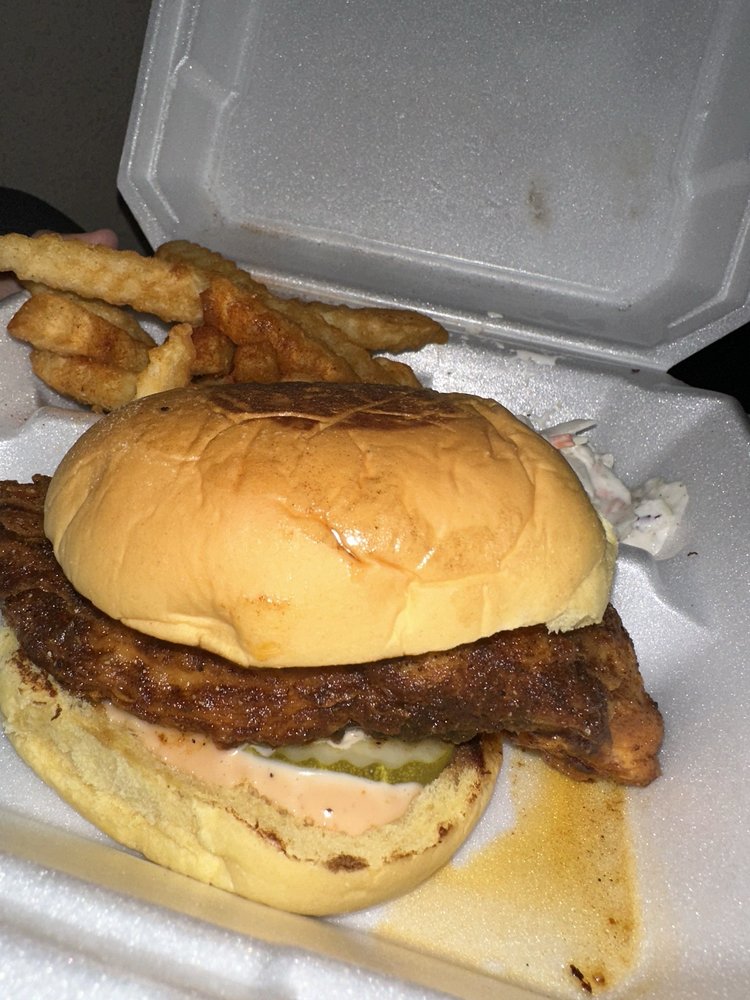 CRAZY D’S HOT CHICKEN - Updated November 2024 - 15 Photos & 15 Reviews ...