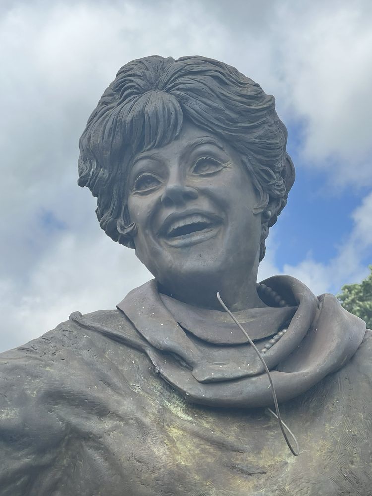 KAYE STEVENS STATUE - Updated March 2024 - 5825 Royal Palm Blvd ...