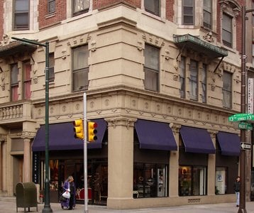 MODERN EYE - Updated January 2026 - 20 Photos & 142 Reviews - 145 S ...