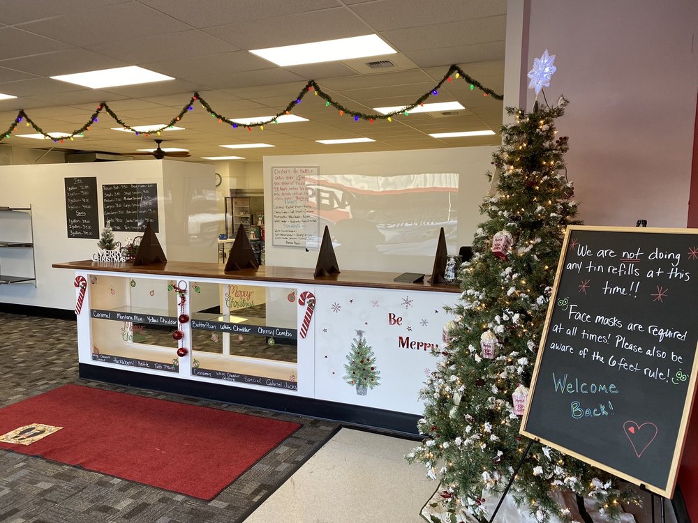 POPCORN COLONEL - Updated December 2024 - 18 Photos - 900 9th St S ...