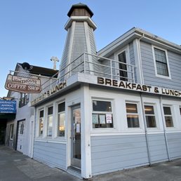 LIGHTHOUSE CAFE - Updated May 2025 - 703 Photos & 852 Reviews - 1311 ...