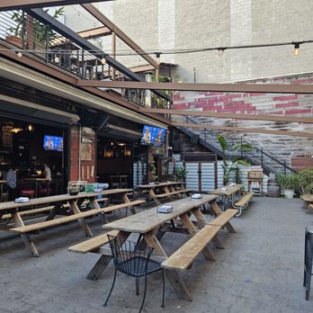 MAD OAK - Updated December 2025 - 935 Photos & 803 Reviews - 135 12th ...