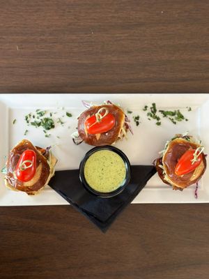 GOLDEN TREBOL - Updated August 2025 - 22 Photos - 1330 SR 89 A ...