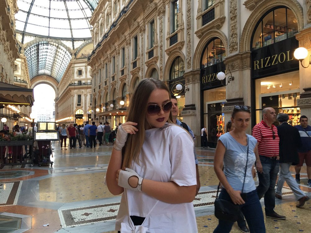 PIUMELLI GUANTI - Updated May 2026 - Galleria Vittorio Emanuele II ...