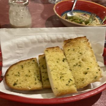 FANELLOS - Updated October 2025 - 58 Photos & 63 Reviews - 112 N Center ...