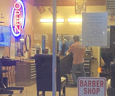 THE BARBER SHOP - Updated 2024 - 18 Photos & 28 Reviews - 619 SW 153rd ...