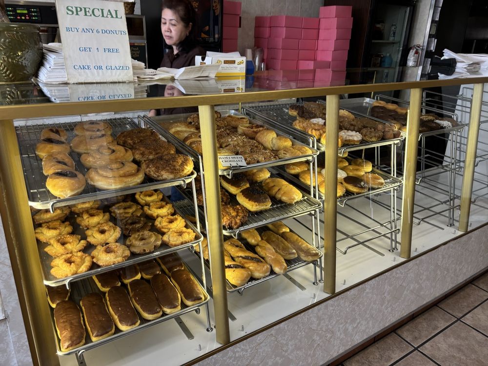 SWISS DONUT - Updated October 2025 - 53 Photos & 44 Reviews - 40101 ...