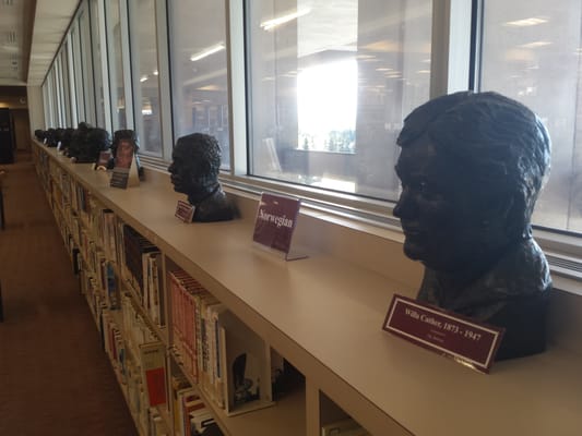 Z J LOUSSAC PUBLIC LIBRARY - Updated October 2025 - 44 Photos & 29 ...