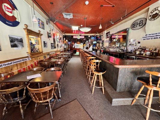 MORRISON HOLIDAY BAR - Updated December 2025 - 65 Photos & 89 Reviews ...