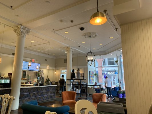 KRU COFFEE - Updated September 2025 - 70 Photos & 58 Reviews - 2 Church St, Burlington, Vermont ...